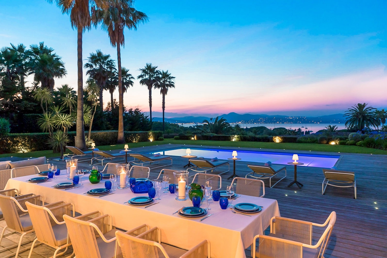 Villa French Riviera 03 — Guests: 12 / Bdr: 6 / Bth: 7 - Arts and Leisure