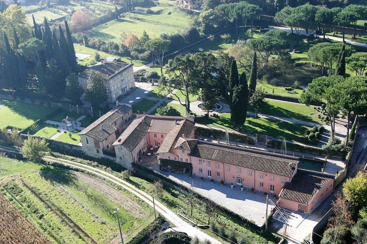 Villa Tuscany 65 — Guests: 24 / Bdr: 12 / Bth: 12 - Arts and Leisure