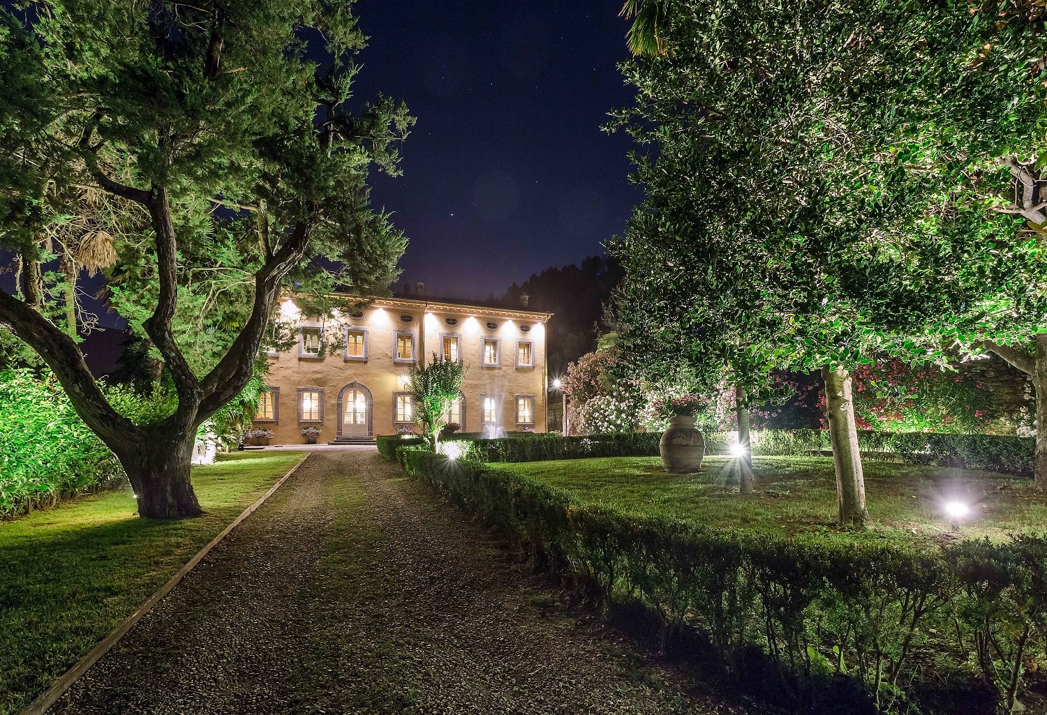 Villa Tuscany 62 — Guests: 24 / Bdr: 12 / Bth: 12.5 - Arts and Leisure