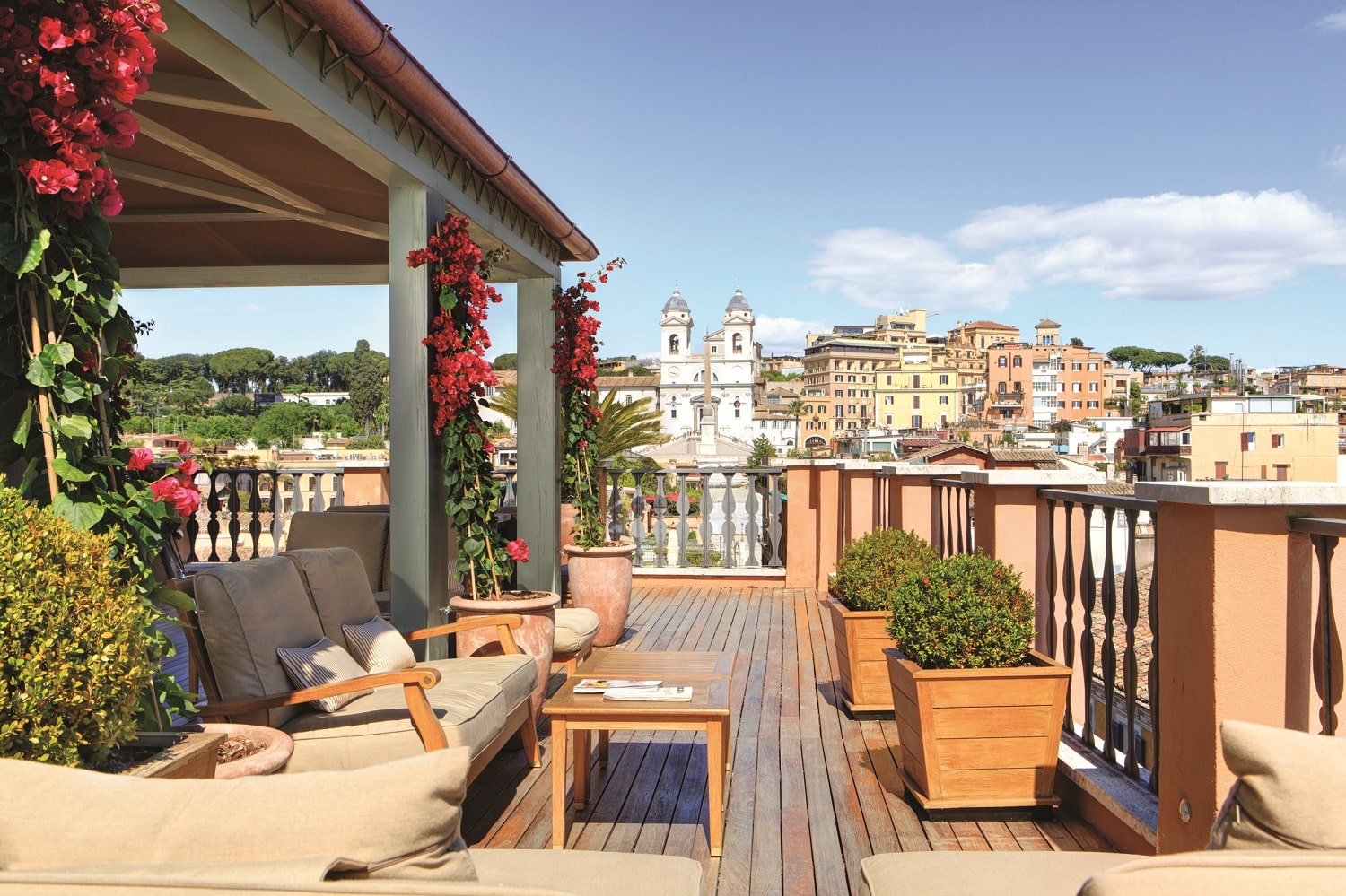 Portrait Roma - Arts and Leisure