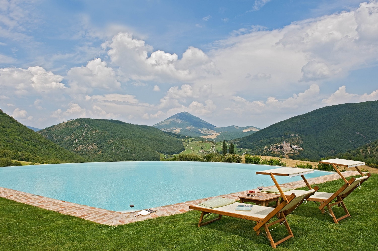 Villa Umbria 16 — Guests: 18 / Bdr: 9 / Bth: 7 - Arts and Leisure