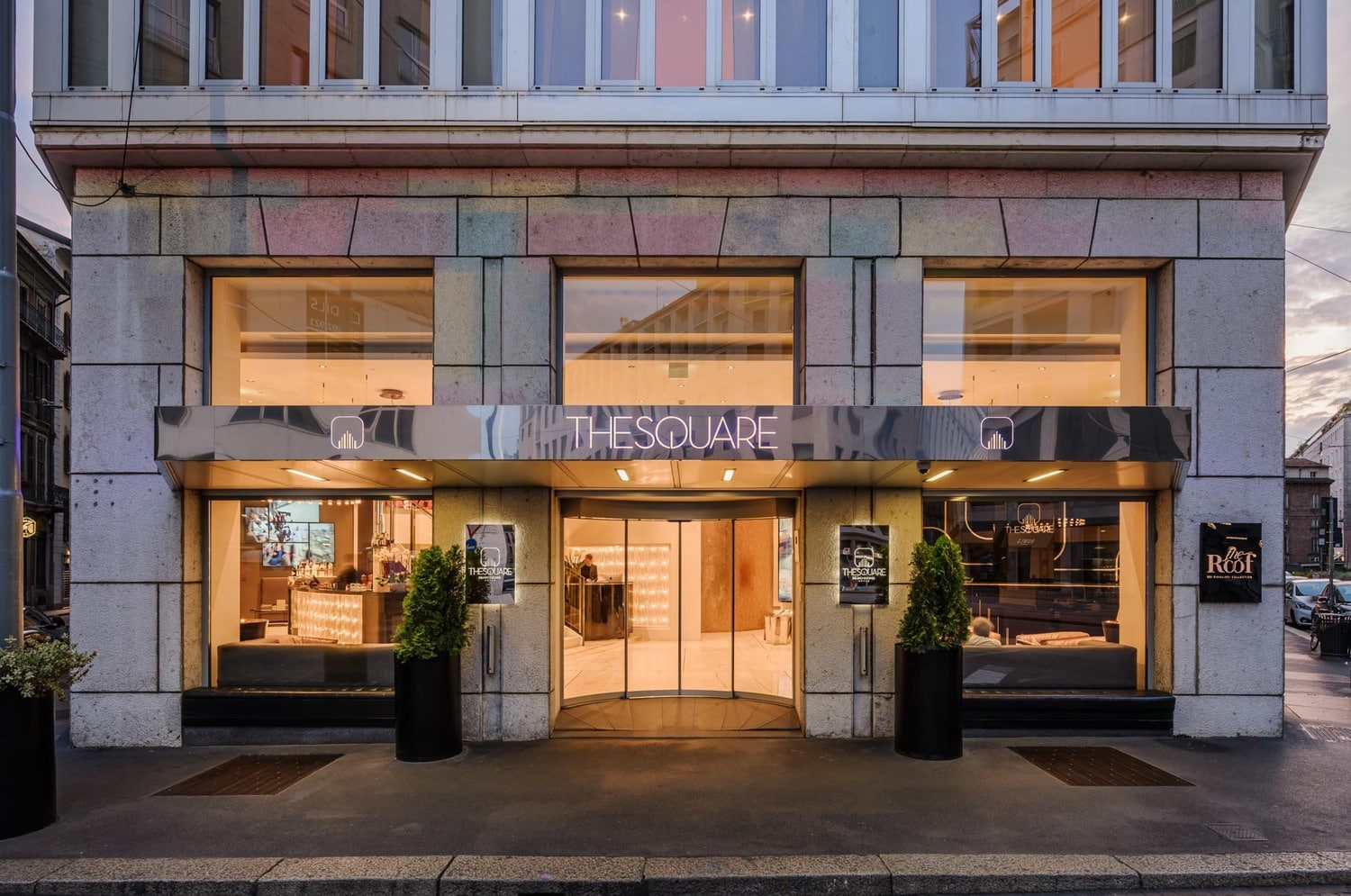 The Square Milano Duomo - Arts and Leisure